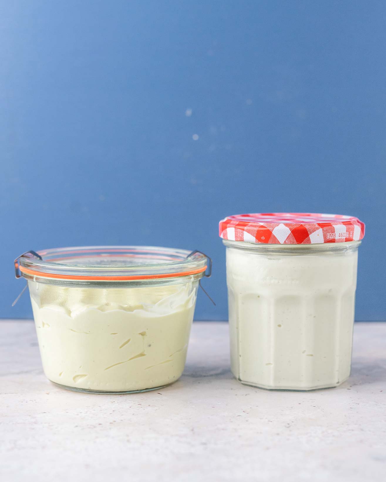 Hjemmelavet mayo — den nemmeste måde — med æg eller vegansk ...